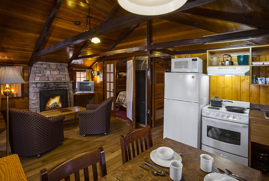 Jasper Chalet for 4 & 6 Becker’s Chalets